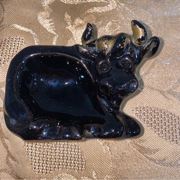 Other | Rare Vintage Red Clay Gloss Black Bull Ashtray | Poshmark
